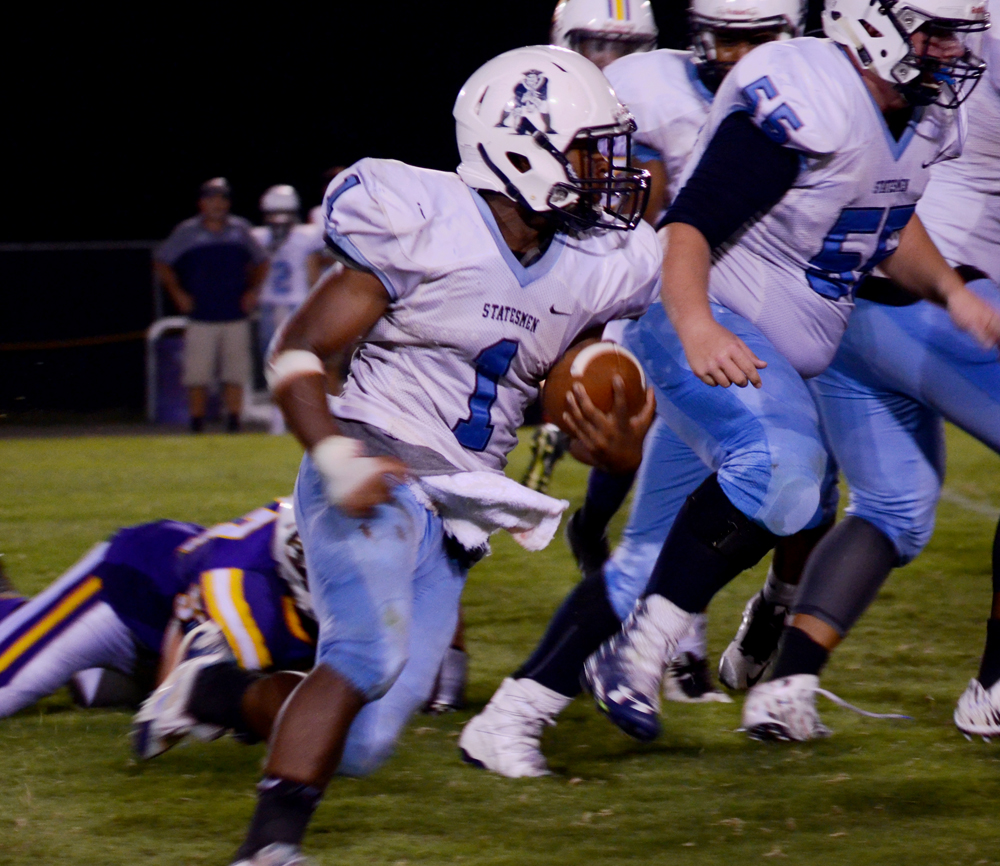 Randolph-Henry football falls 28-7 to Amelia - The Charlotte Gazette ...