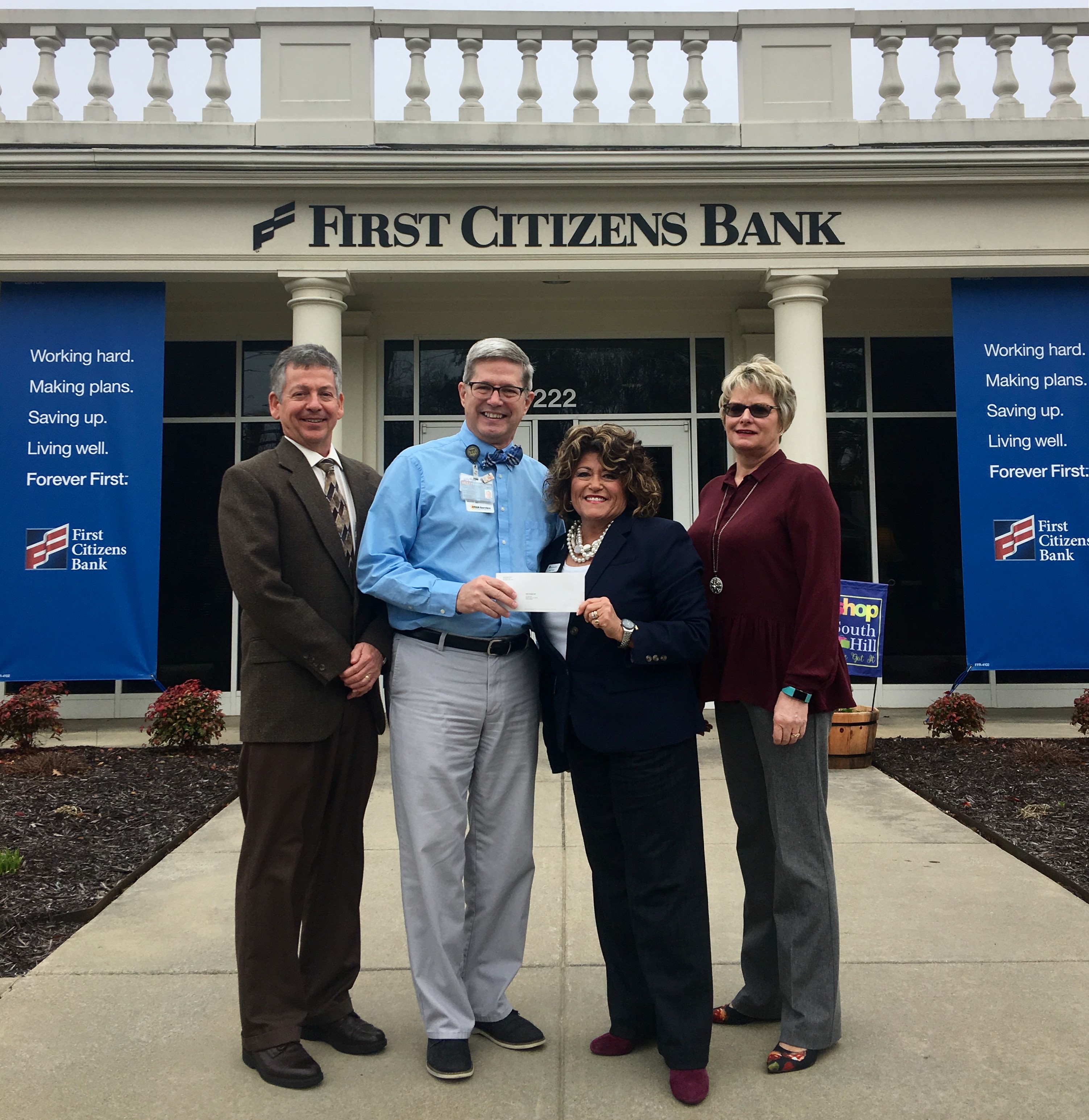 First Citizens Bank presents check | The Charlotte Gazette