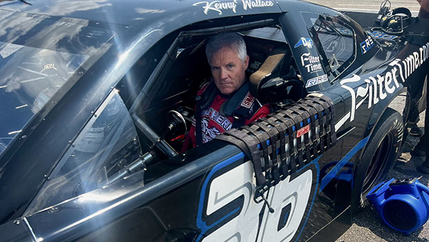 Former NASCAR driver Kenny Wallace to debut | The Charlotte Gazette